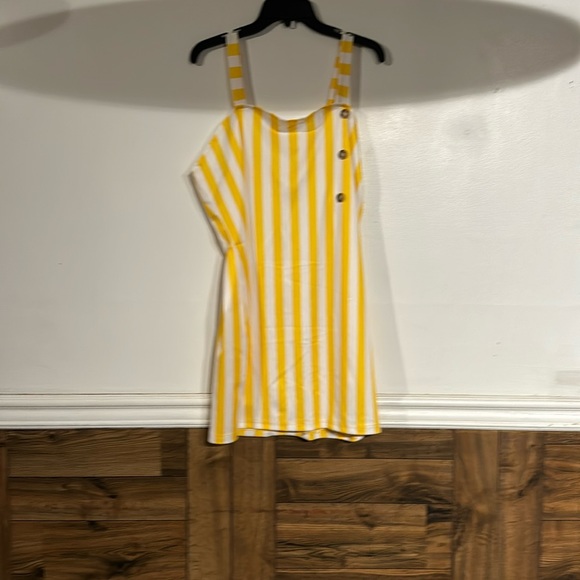 Xtreme A&F Clothing Line | Dresses | Ladies Back Out Shoulder Strap ...